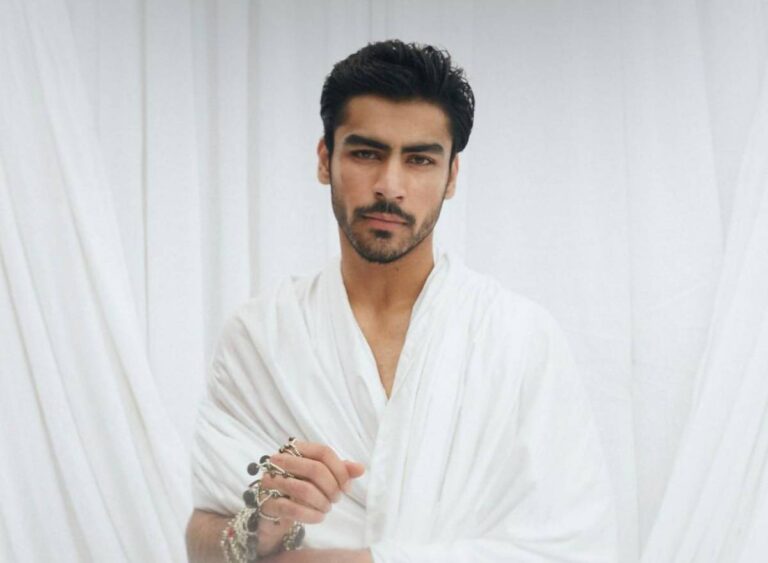 Khushhal Khan Biography, Age, Family and Drama List - Explore it Beyond