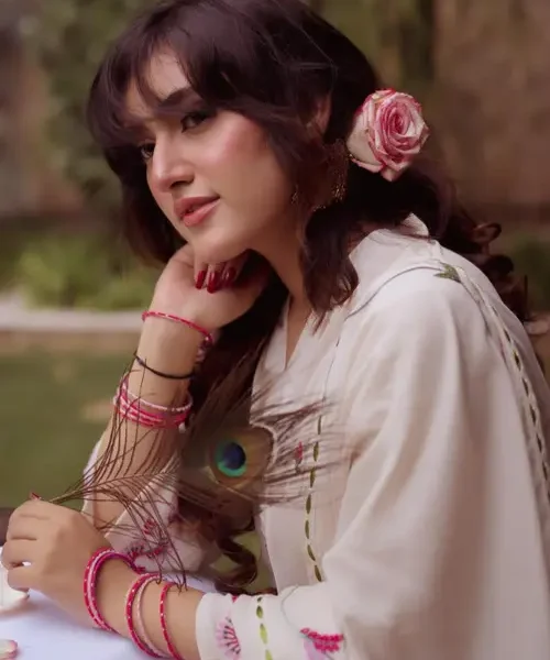 Sahar Hashmi Biography, Age, Family and Drama List - Explore it Beyond