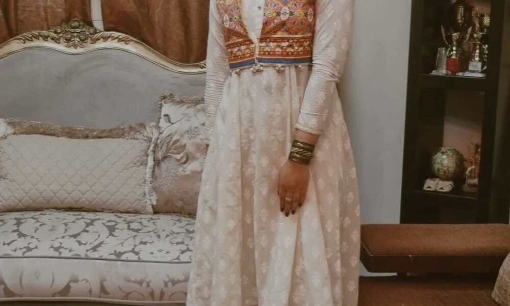Hafsa Ehsaan Abbasi Biography, Age, Husband, Dramas and Net Worth ... Hafsa Ehsaan Abbasi Biography, Age, Husband, Dramas and Net Worth ...